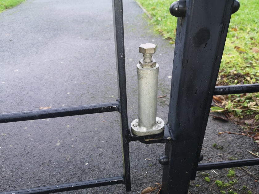 IPM Gate Hinge Assembly – GB Sport & Leisure